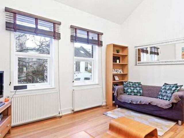 Thorparch Road, Battersea Park, 2 Bedroom Flat