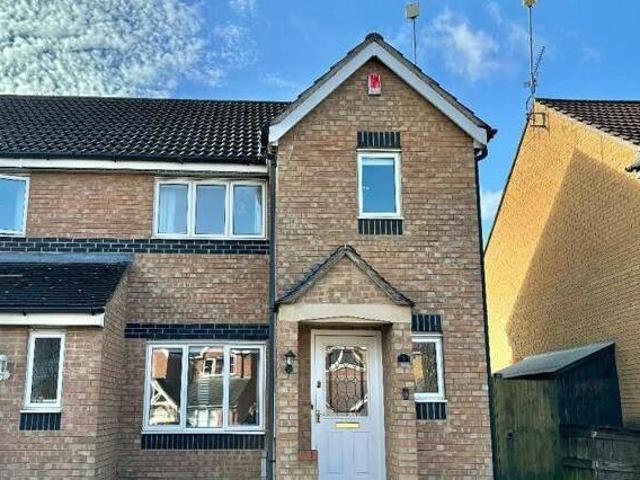 Thorpe Astley, Vyner Close, Braunstone, 3 Bedroom End