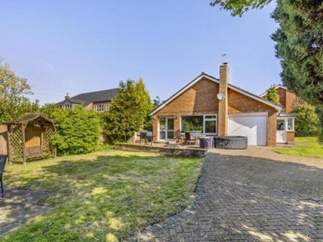 Thorpe on the hill, Blacksmiths Lane, Lincoln, 3 Bedroom Detached