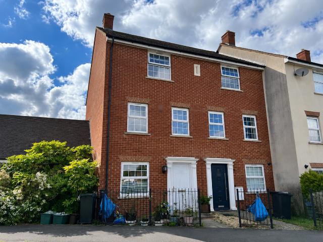 Thatcham Avenue Kingsway, Gloucester GL2, 4 bed property to rent, £1,600 pcm | PrimeLocation
