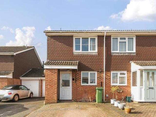 Thatcham, Berkshire, 2 Bedroom Semi detached