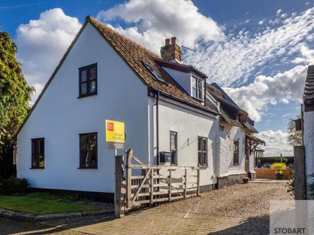 Thatched Cottage, Calthorpe Street, 4 Bedroom Detached