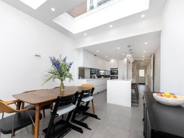 Thaxted Place, Wimbledon, 3 Bedroom Terraced