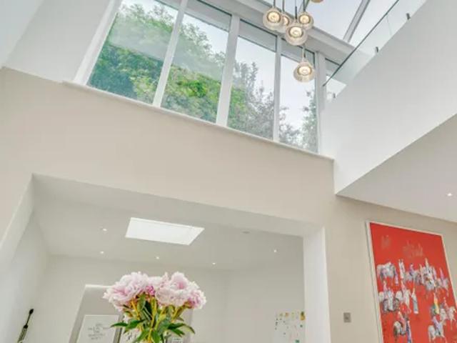Thackeray Close, London, SW19 4JL, United Kingdom | 5 bed house for rent #114293177 | Rentberry