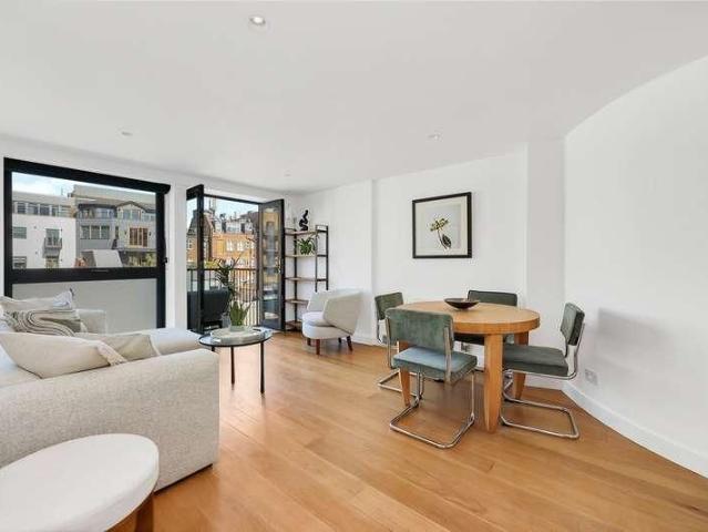Thackery Court, EC1M