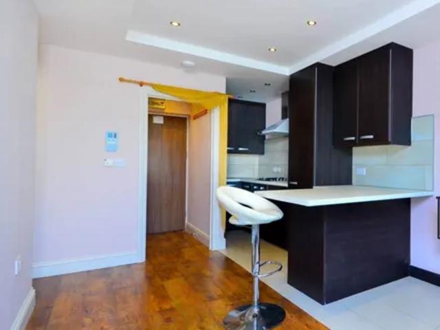 Thai Town, 34 High Street Colliers Wood, London, SW19 2AB, United Kingdom | 2 bed apartment for rent #165403484 | Rentberry