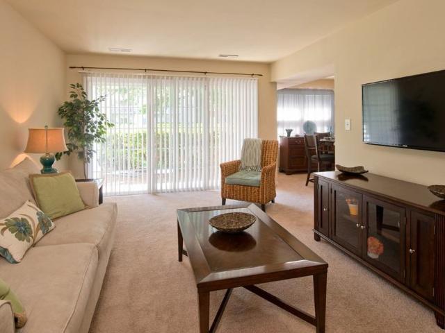 Thalia Gardens Apartments and Townhomes 3 Bedroom Apartment for Rent at 4129 Inverness Road, Virginia Beach, VA 23452 North Central