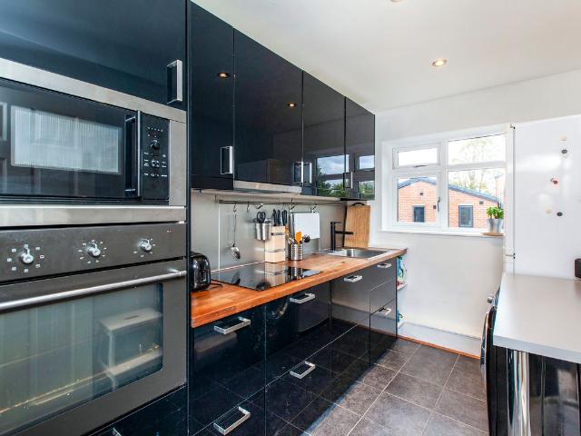 Thamebridge Court, 20 Ray Park Avenue, Maidenhead SL6, 1 bed flat to rent, £1,250 pcm | PrimeLocation
