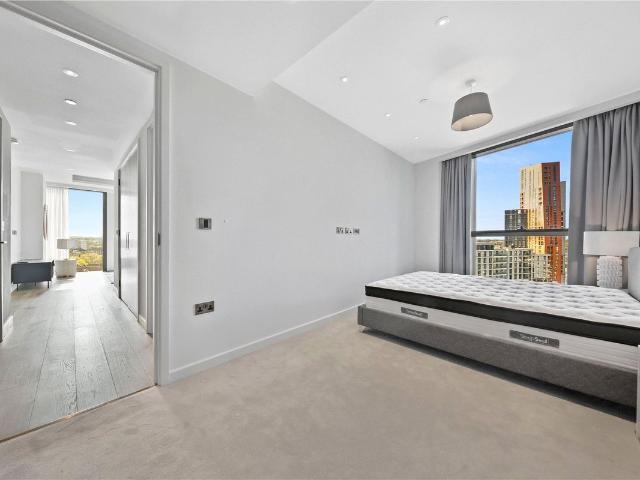 Thames City, 8 Carnation Way, London SW8, 3 bed flat to rent, £6,933 pcm | PrimeLocation