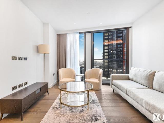 Thames City, London SW8 1 bed apartment to rent £3,900 pcm £900 pw