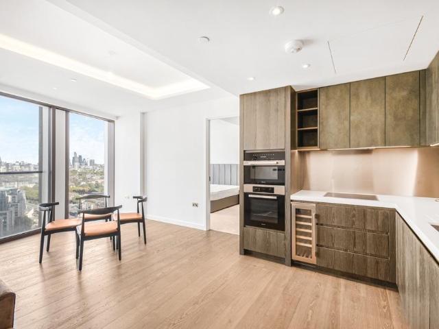 Thames City London SW8 1 bed apartment to rent £4,225 pcm £975 pw