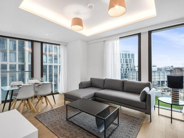 Thames City, London SW8 2 bed apartment to rent £4,767 pcm £1,100 pw