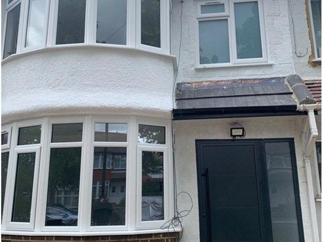 Thames Avenue, Greenford UB6, 4 bed terraced house to rent, £2,850 pcm | PrimeLocation