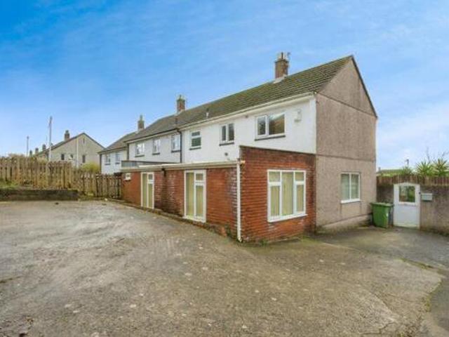 Thames Gardens, Plymouth, 2 Bedroom End