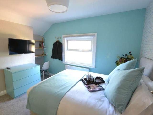 Thames House, Reading, Berkshire, RG1