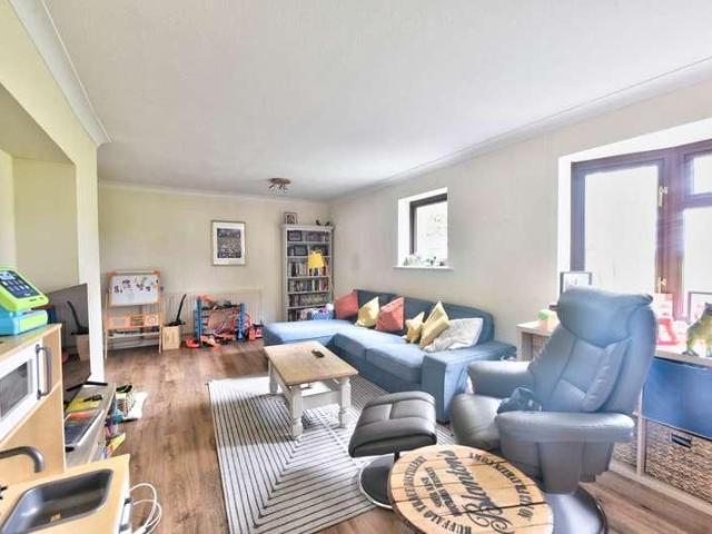 Thames Mead, Crowmarsh Gifford, OX10
