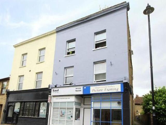 Thames Street, Sunbury on thames, 2 Bedroom Flat