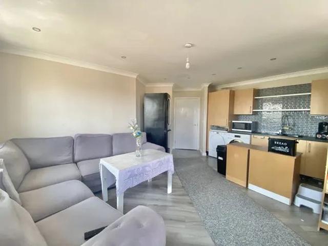 Thames Road Grays, Property for rent