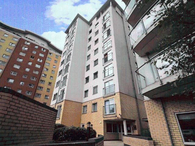 Thames View, Axon Place, Ilford IG1, 2 bed flat to rent, £1,750 pcm | PrimeLocation