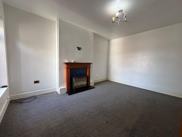 Thanet Street, Chesterfield S45, 2 bed flat to rent, £695 pcm | PrimeLocation