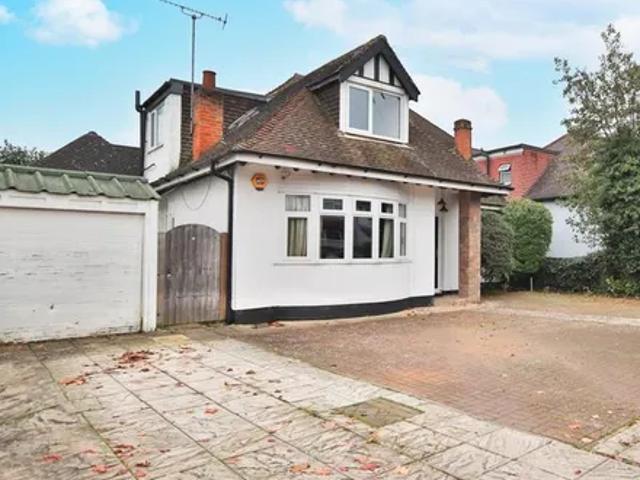Thetford Road, London, KT3 5DZ, United Kingdom | 4 bed house for rent #135671868 | Rentberry