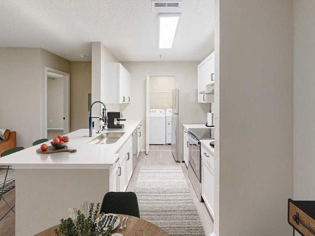 The 1800 at Barrett Lakes Apartments 3 Bedroom Apartment for Rent at 1800 Barrett Lakes Blvd Nw, Kennesaw, GA 30144