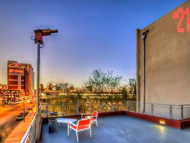 The 211 Studio Apartment for Rent at 211 N 8th St, Las Vegas, NV 89101 Downtown Las Vegas