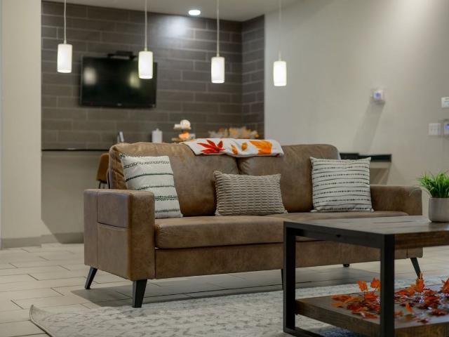 The 401 Lofts 2 Bedroom Apartment for Rent at 401 S Main St, Akron, OH 44311 Downtown Akron