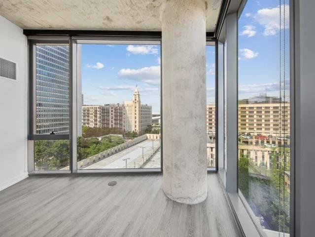 The 808 Cleveland 4 Bedroom Apartment for Rent at 808 N Cleveland Ave, Chicago, IL 60610 Near North Side