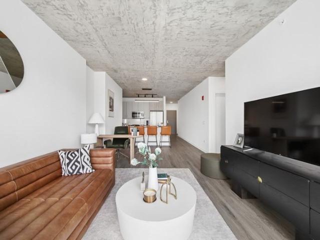 The 808 Cleveland 1 Bedroom Apartment for Rent at 808 N Cleveland Ave, Chicago, IL 60610 Near North Side