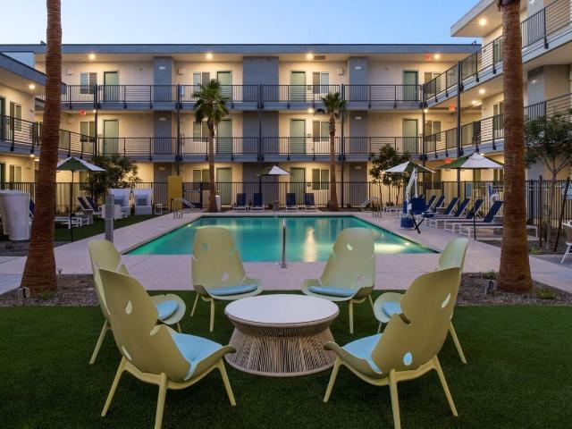 The 89 on Hayden Apartments Studio Apartment for Rent at 2240 N Hayden Rd, Scottsdale, AZ 85257 Cox Heights