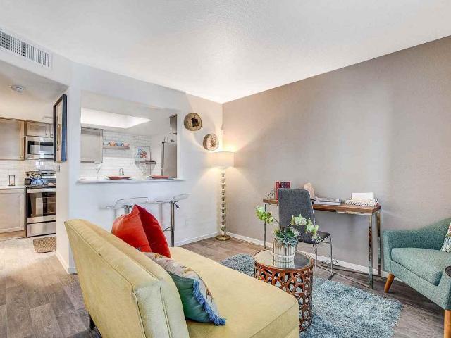 The 95 Apartments 2 Bedroom Apartment for Rent at 7100 W Alexander Rd, Las Vegas, NV 89129