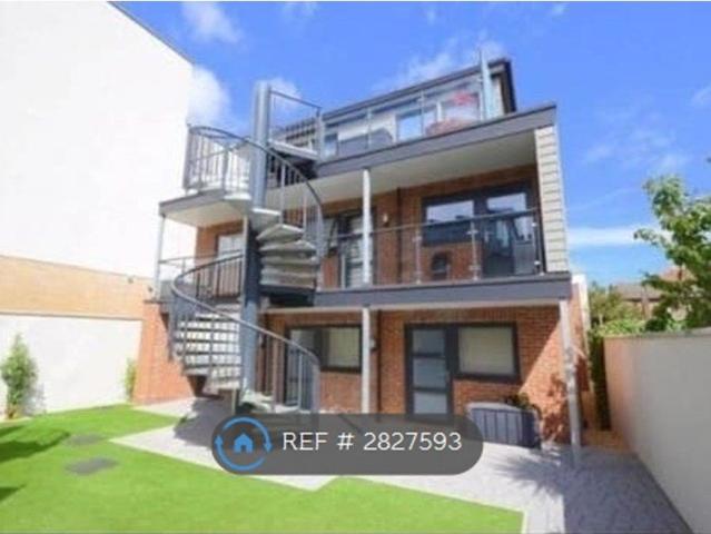 The Cotes, Bournemouth BH1, Studio to rent, £875 pcm | PrimeLocation