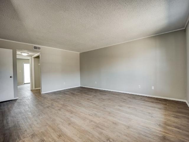 The Cottonwood: 1 & 2 Bedroom Apartments 2 Bedroom Apartment for Rent at 2022 Phoenix Ave, Fort Smith, AR 72901 South Fort Smith