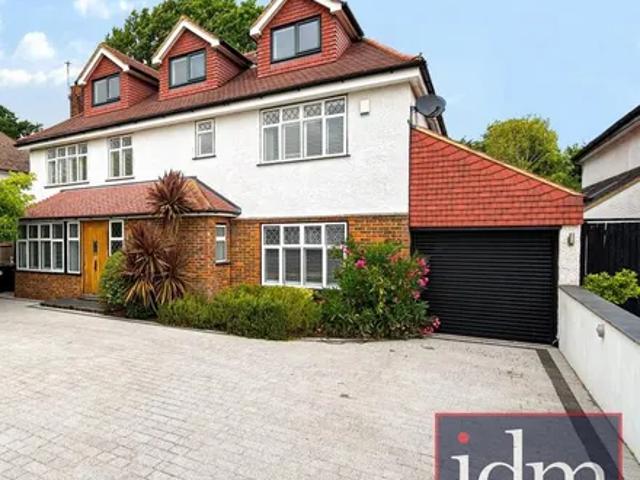 The Cottage, 11 Clarendon Way, London, BR7 6RE, United Kingdom | 5 bed house for rent #167708868 | Rentberry