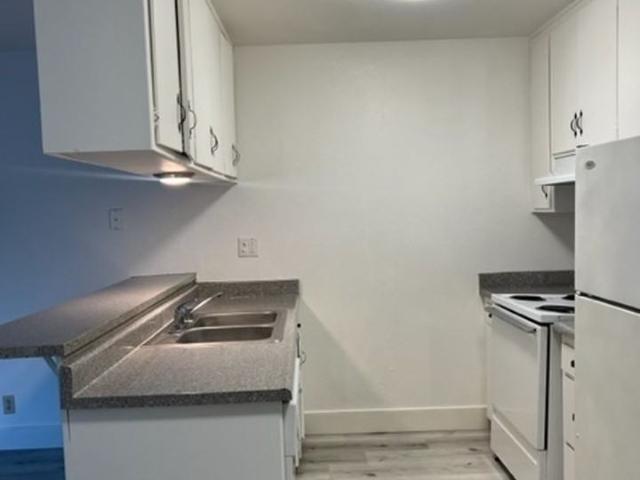 The Cottages 2 Bedroom Apartment for Rent at 1445 W 3rd St, Chico, CA 95928