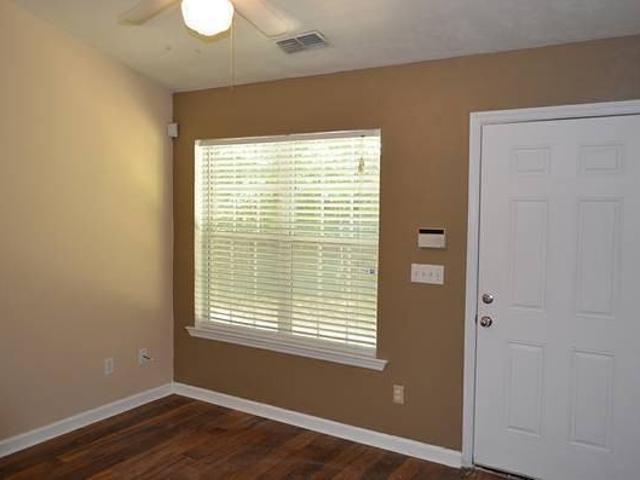 The Cottages at Rumba 2 Bedroom Apartment for Rent at 2474 Rumba Ct, Tallahassee, FL 32304
