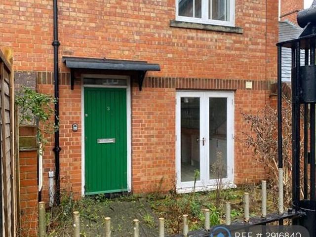 The Cottages, Devizes, SN10 3 bed terraced house to rent £1,225 pcm £283 pw