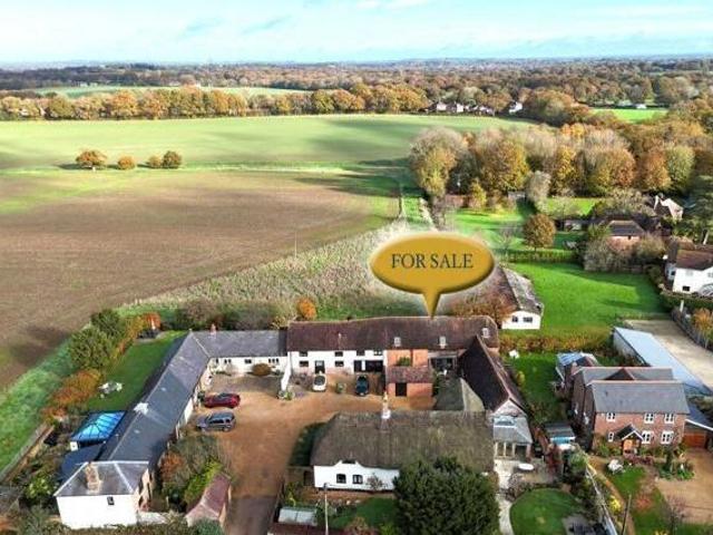 The Courtyard, Holt, 4 Bedroom Link