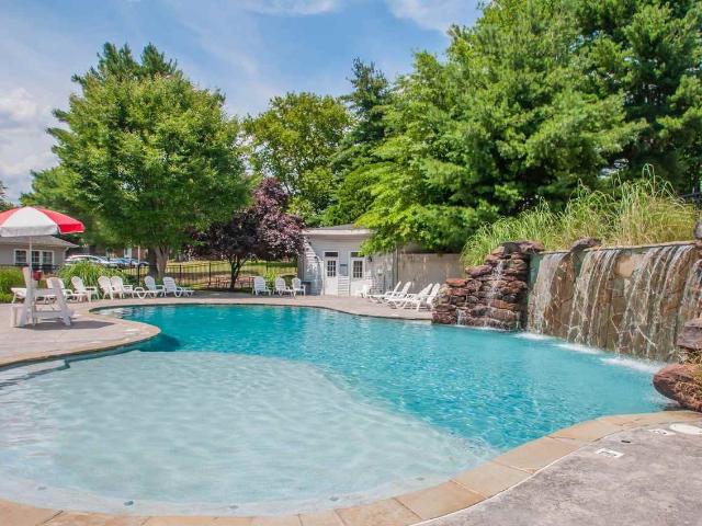 The Courtyards 2 Bedroom Apartment for Rent at 200 Delanco Rd, Edgewater Park, NJ 08010