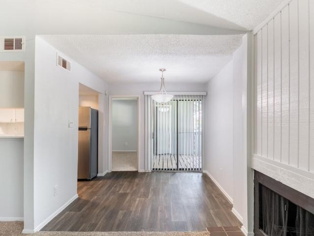The Cove 2 Bedroom Apartment for Rent at 2000 Bay Area Blvd, Houston, TX 77058 Clear Lake