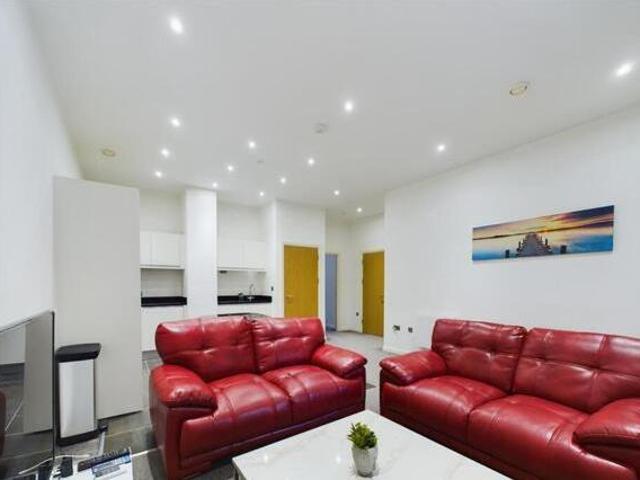 The Co operative, City Centre, 2 Bedroom Apartment