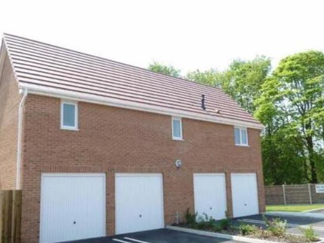 The Coach House, Farleigh Court, 2 Bedroom Apartment