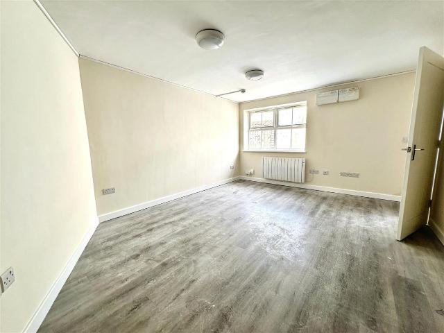 The Coach House Kensington Park Easton, Bristol BS5, 1 bed semi detached house to rent, £1,300 pcm | PrimeLocation