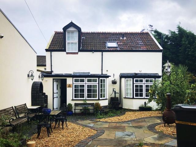 The Coach House, Julius Road, Bishopton, Bristol BS7, 2 bed detached house to rent, £1,900 pcm | PrimeLocation
