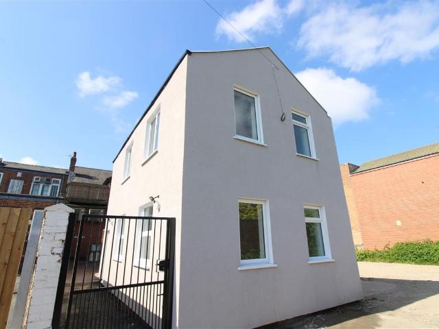 The Coach House, Nottingham Road, Eastwood, Nottingham NG16, 1 bed property to rent, £500 pcm | PrimeLocation