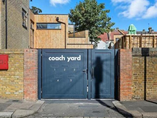 The Coach Yard, Balmoral Road, 1 Bedroom Duplex