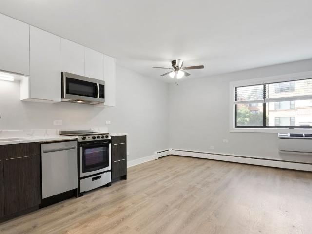 The Colony 1 Bedroom Apartment for Rent at 6001 N Kenmore Ave, Chicago, IL 60660 Edgewater