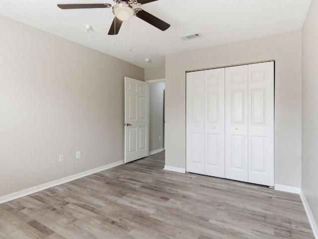 The Colonnades 2 Bedroom Apartment for Rent at 4901 Riley Rd, Ocean Springs, MS 39564