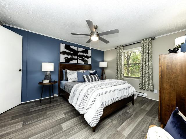 The Collective at Sutherland 2 Bedroom Apartment for Rent at 1505 Greenbrier Ridge Way, Knoxville, TN 37909